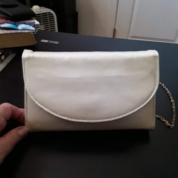Unknown | Bags | Cream Satin Clutch Wgold Chain Strap | Poshmark